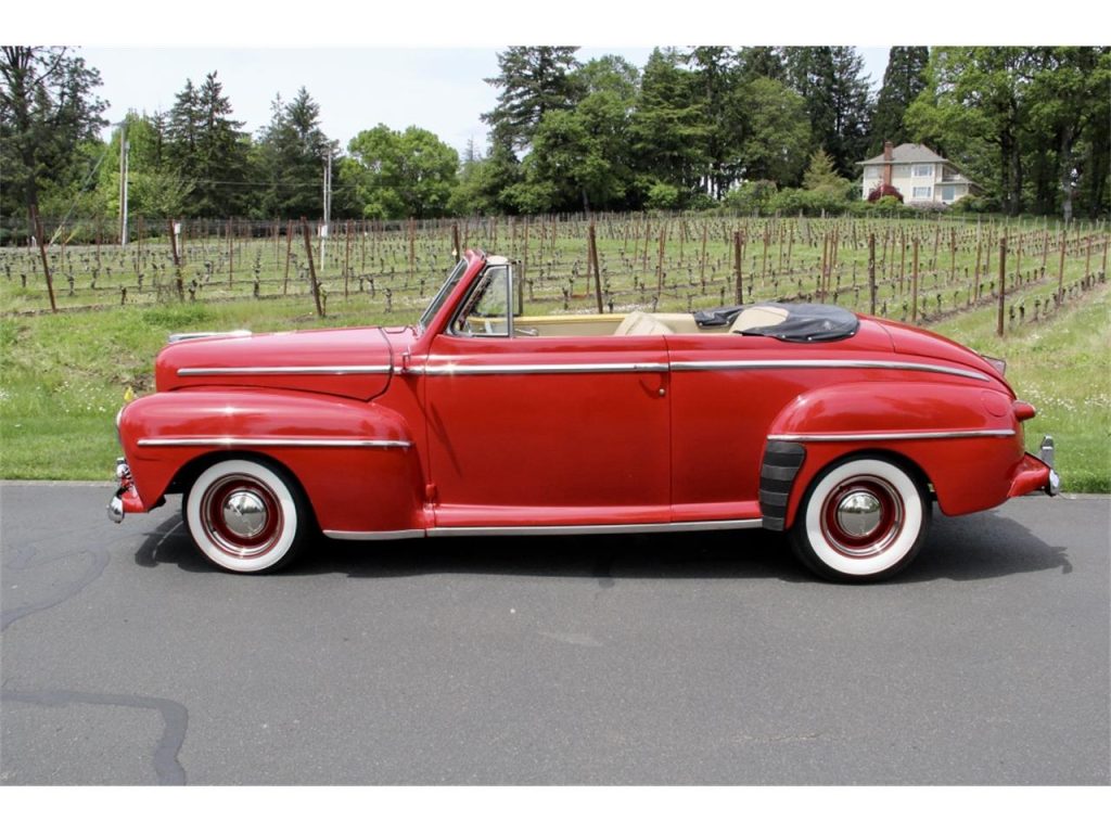 1947 Ford Convertible - American Hot Rods