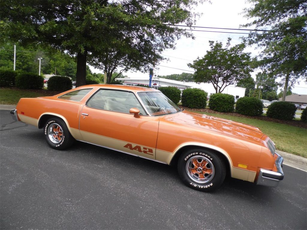1977 Oldsmobile 442 - American Hot Rods