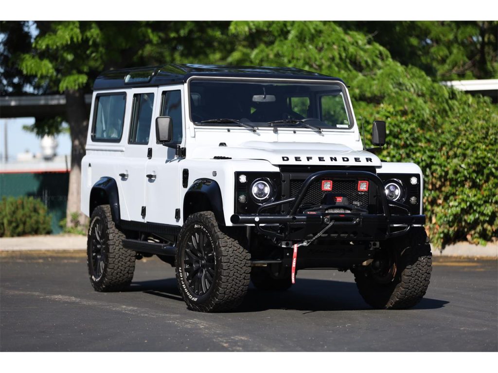 1992 Land Rover Defender - American Hot Rods