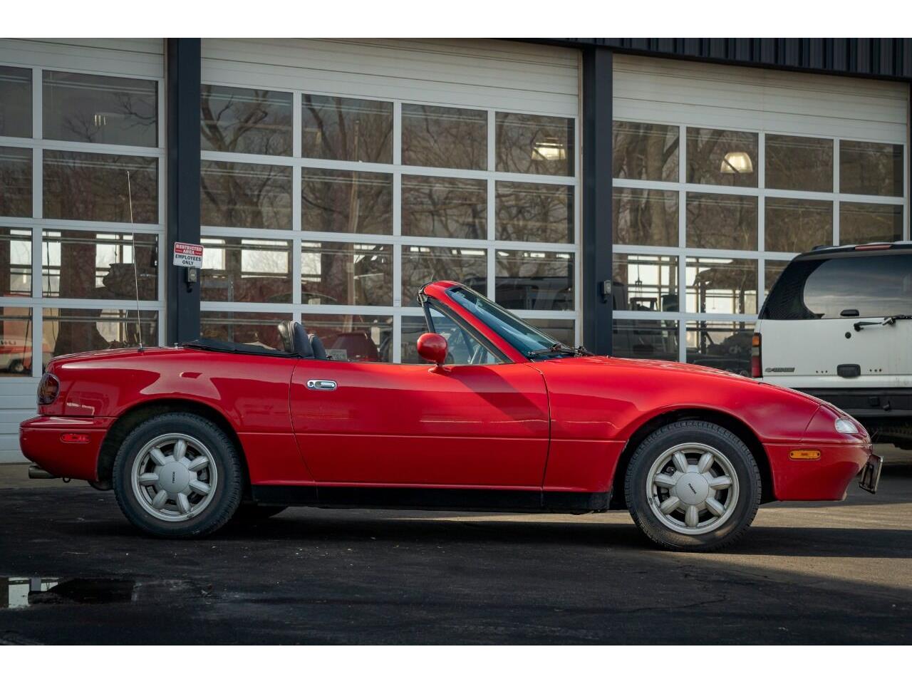 1990 Mazda Miata - American Hot Rods