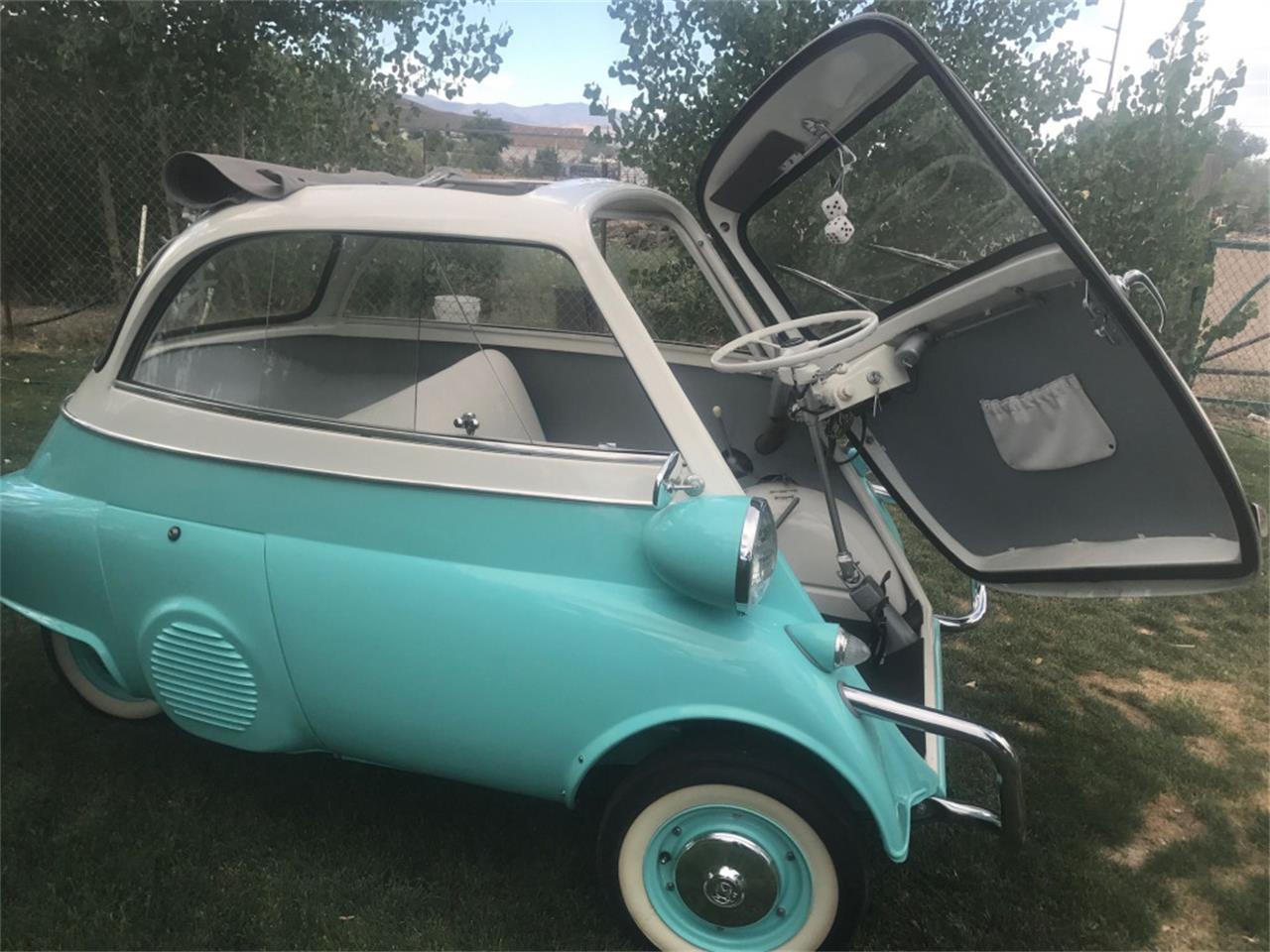 1958 BMW Isetta - American Hot Rods