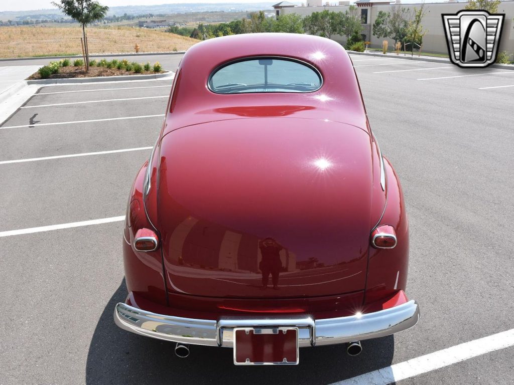 1947 Ford Bus - American Hot Rods