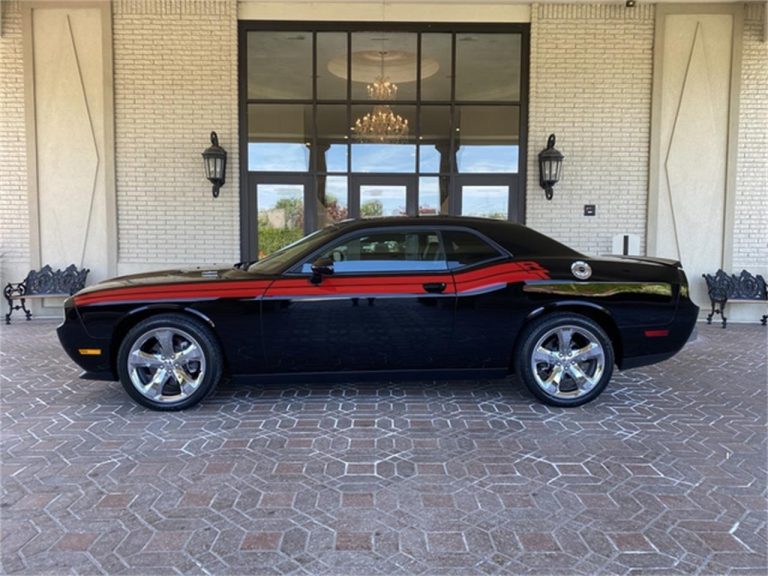2013 Dodge Challenger - American Hot Rods