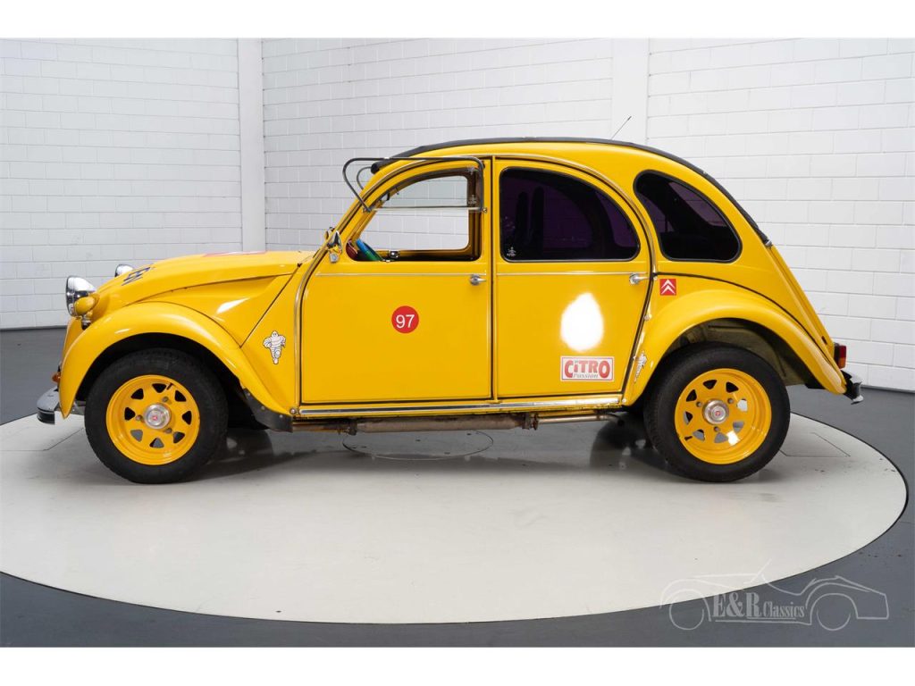 1982 Citroen 2CV - American Hot Rods