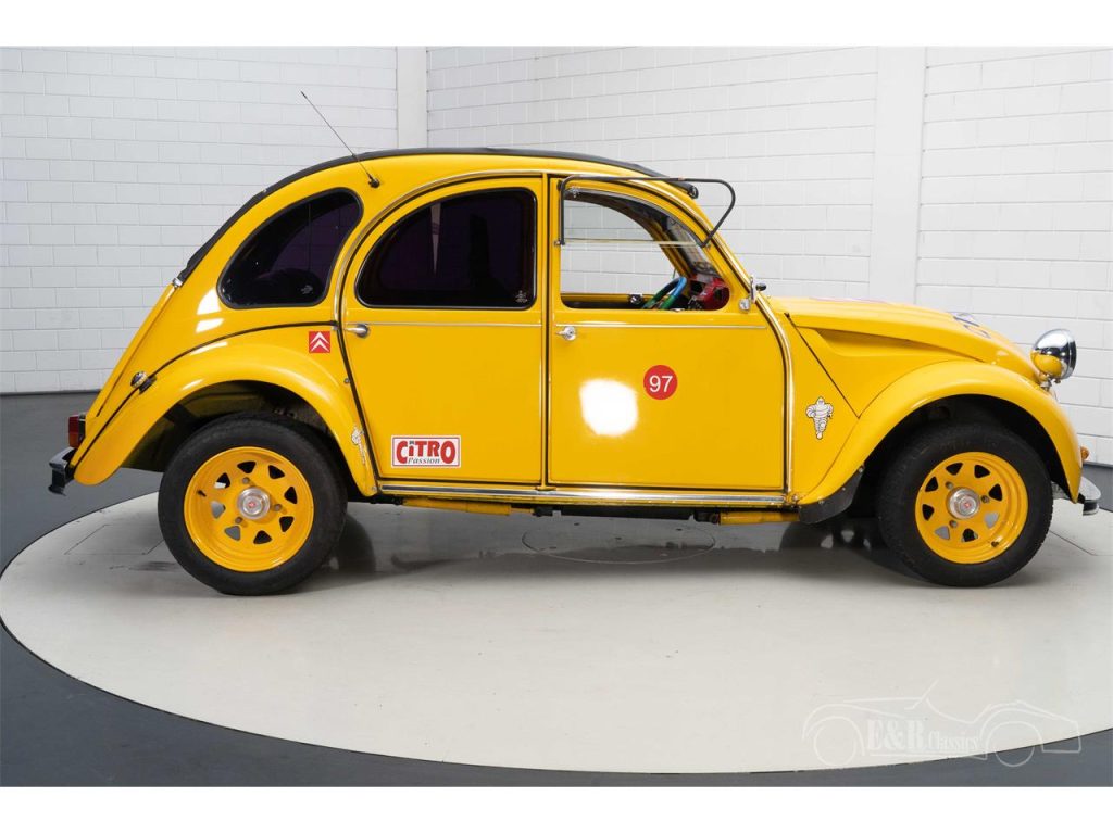 1982 Citroen 2CV - American Hot Rods