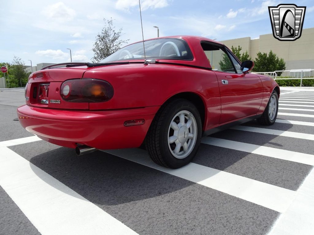 1990 Mazda Miata - American Hot Rods