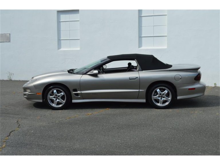 2001 Pontiac Firebird - American Hot Rods