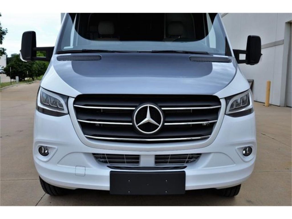 2021 Mercedes-Benz Spr - American Hot Rods