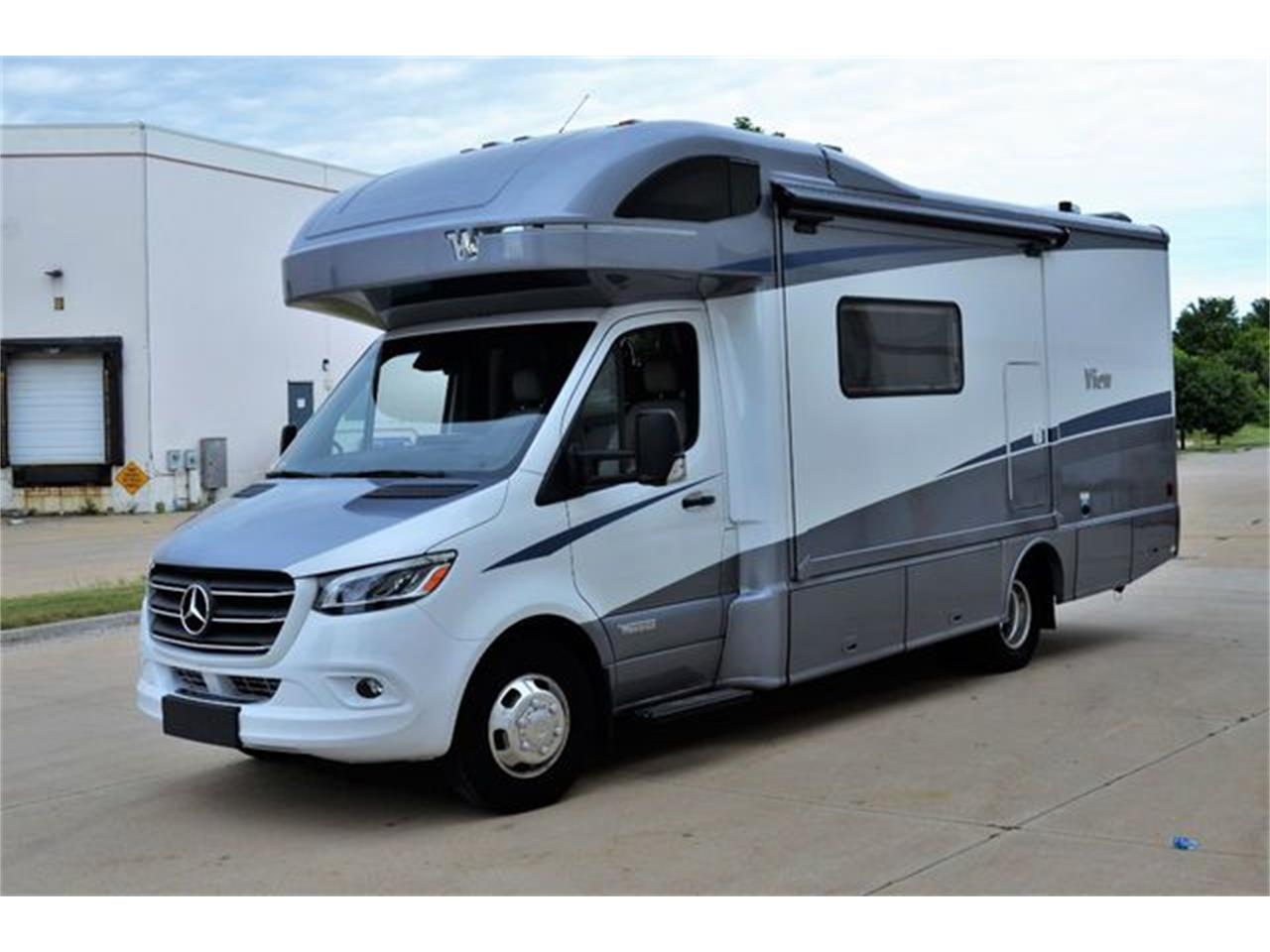 2021 Mercedes-Benz Spr - American Hot Rods