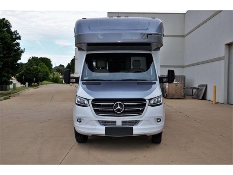 2021 Mercedes-Benz Spr - American Hot Rods