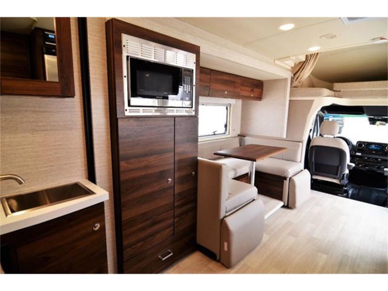 2021 Mercedes-Benz Spr - American Hot Rods