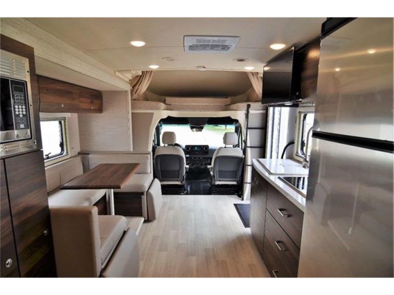 2021 Mercedes-Benz Spr - American Hot Rods