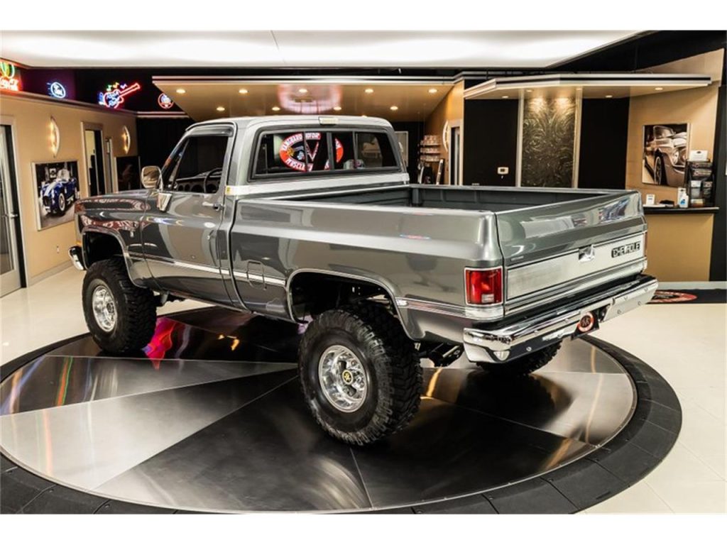 1987 Chevrolet Silverado - American Hot Rods