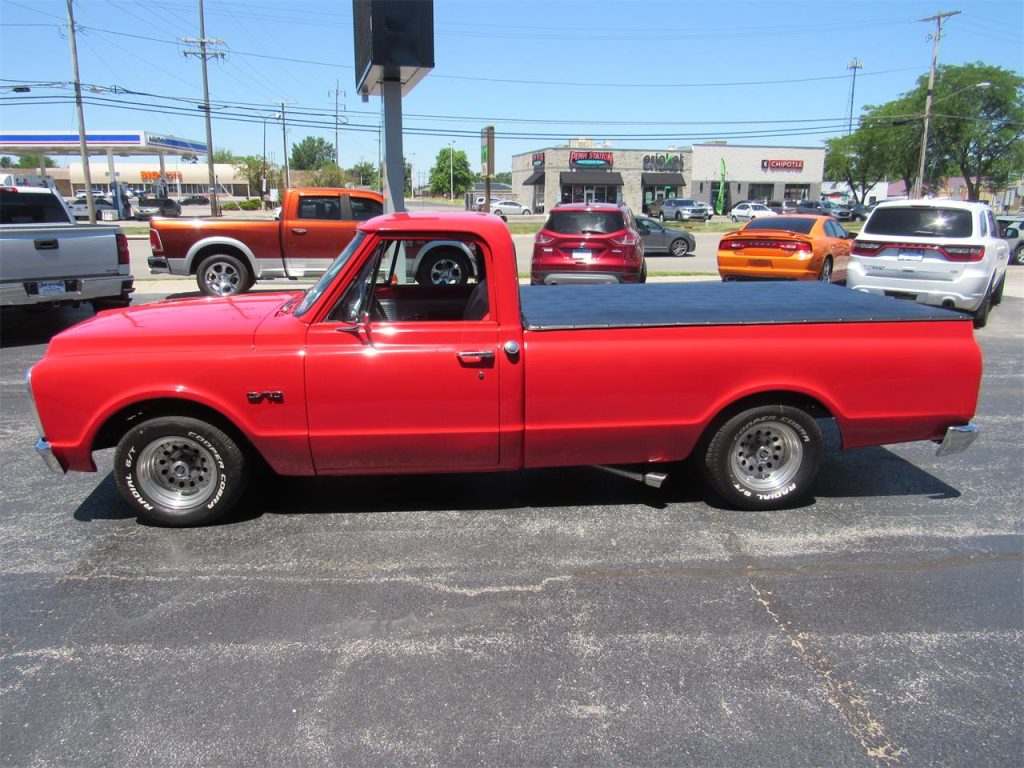 1970 Chevrolet C10 - American Hot Rods