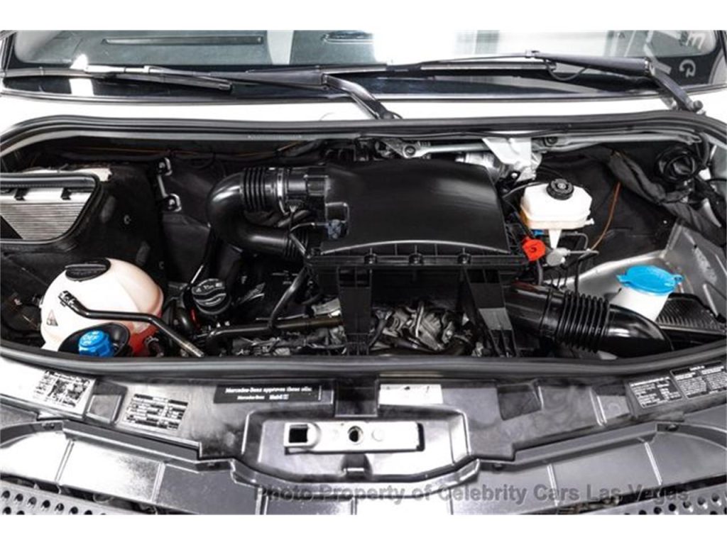 2016 Mercedes-Benz Spr - American Hot Rods