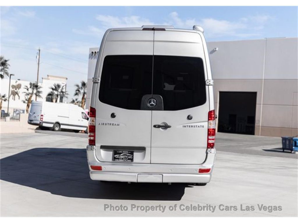 2016 Mercedes-Benz Spr - American Hot Rods