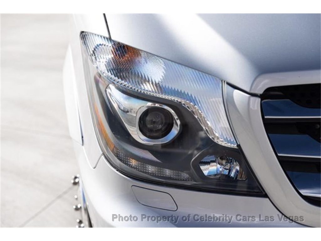 2016 Mercedes-Benz Spr - American Hot Rods