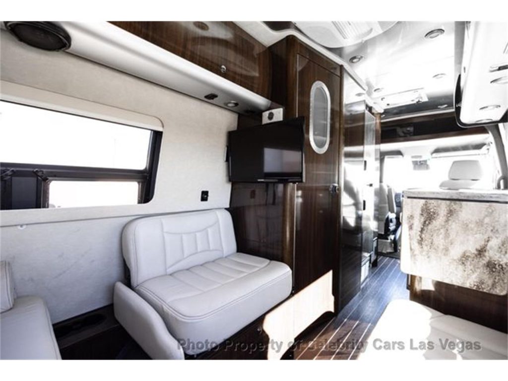 2016 Mercedes-Benz Spr - American Hot Rods