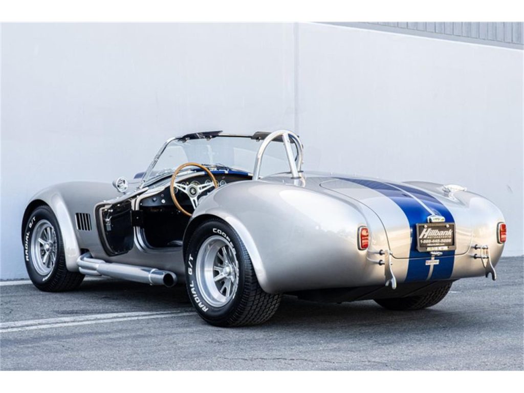 1965 AC Cobra - American Hot Rods