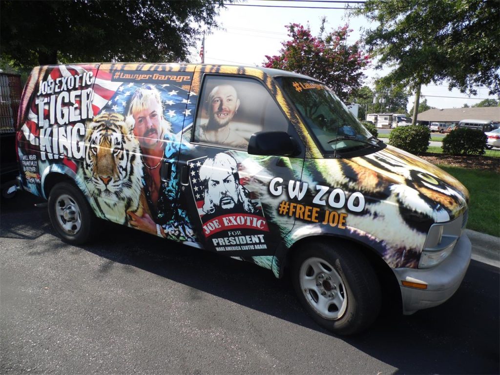 2005 Chevrolet Astro - American Hot Rods