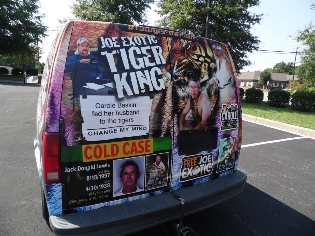 2005 Chevrolet Astro - American Hot Rods