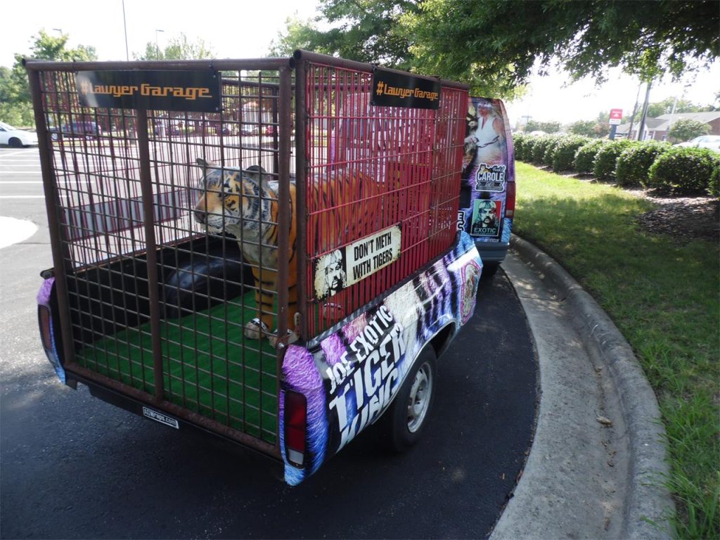 2005 Chevrolet Astro - American Hot Rods