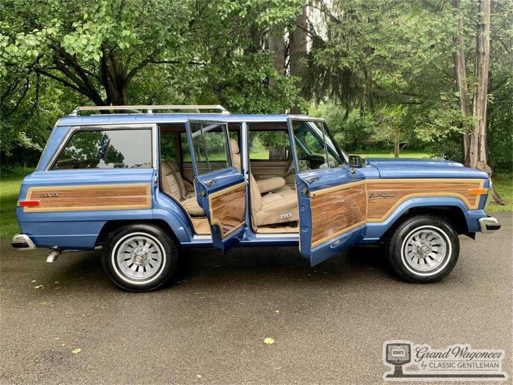 1991 Jeep Grand Wagoneer - American Hot Rods