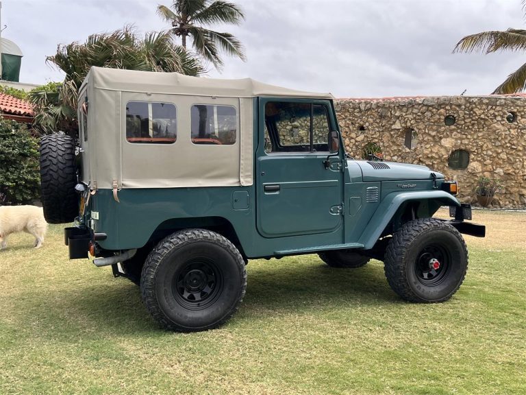 1979 Toyota Land Cruiser FJ40 - American Hot Rods