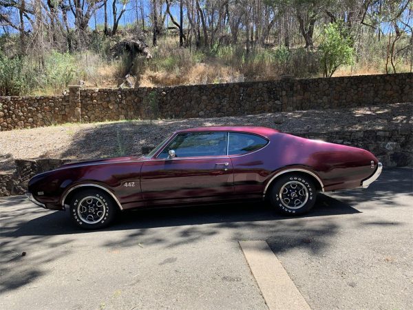 1969 Oldsmobile 442 - American Hot Rods