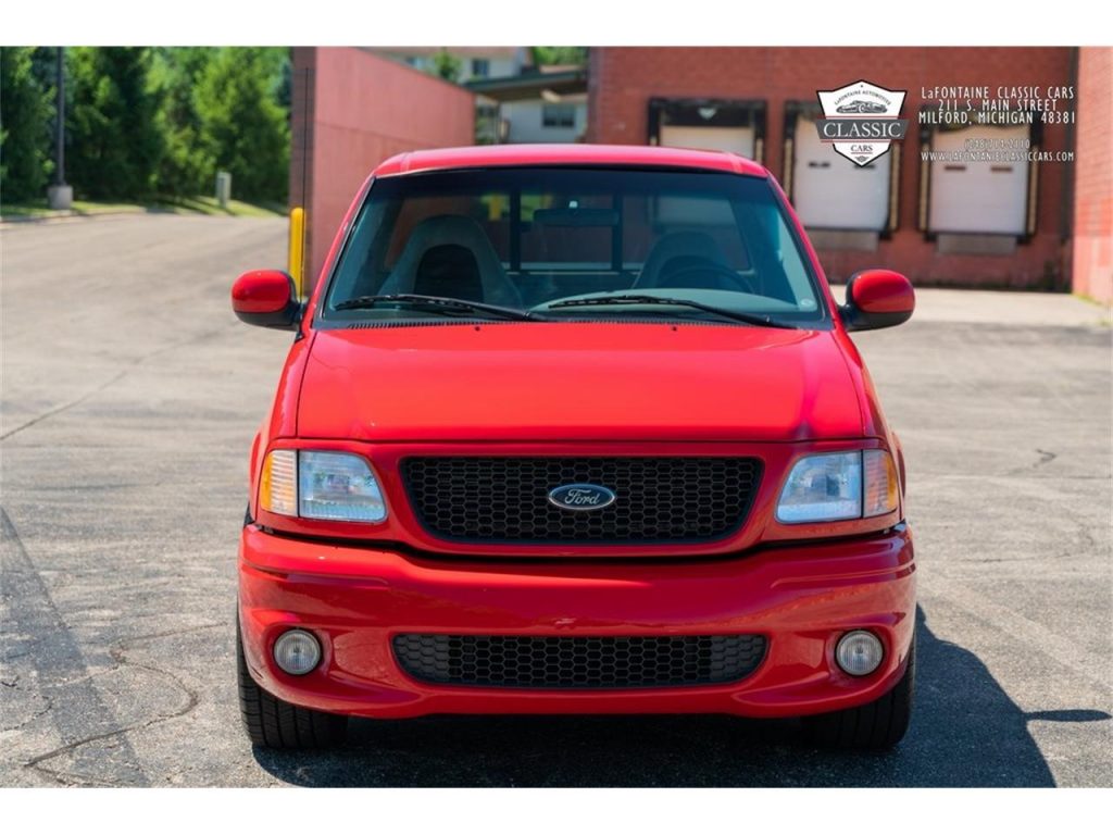 2000 Ford F150 - American Hot Rods