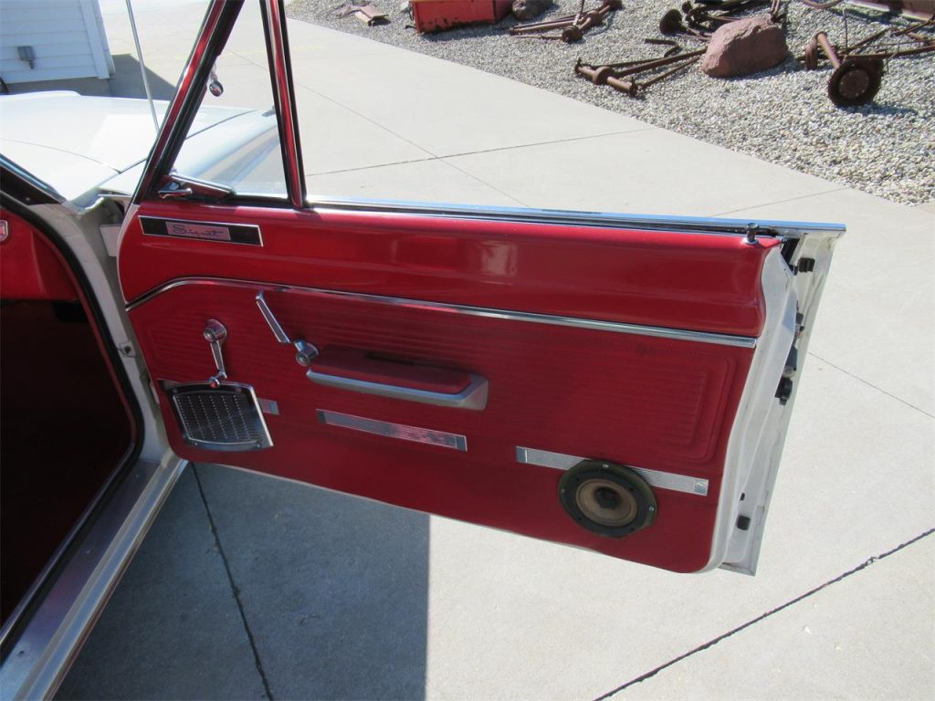 1965 Plymouth Valiant - American Hot Rods