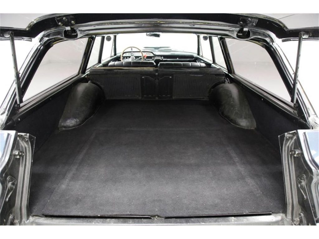 1960 Ford Ranch Wagon - American Hot Rods