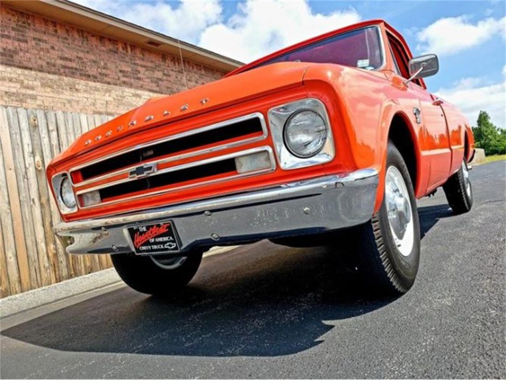 1967 Chevrolet C20 - American Hot Rods