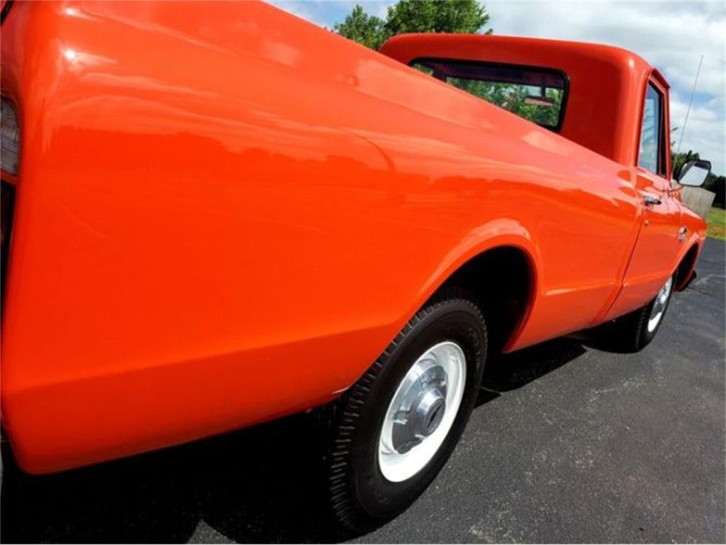 1967 Chevrolet C20 - American Hot Rods