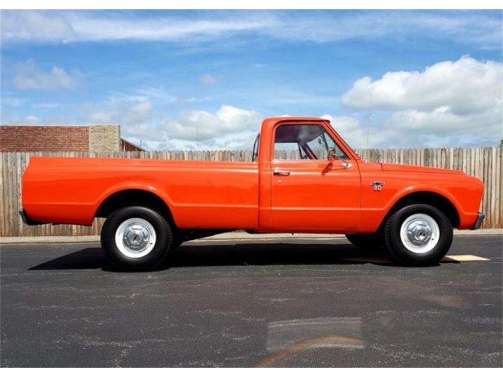 1967 Chevrolet C20 - American Hot Rods