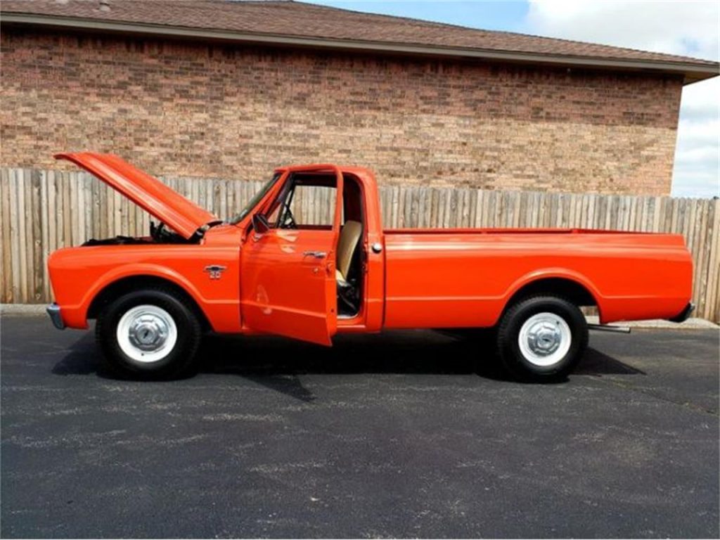 1967 Chevrolet C20 - American Hot Rods