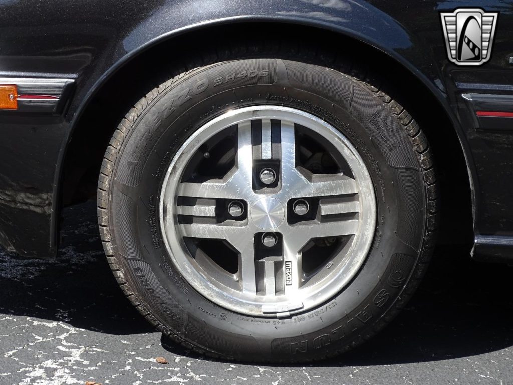 1985 Mazda RX-7 - American Hot Rods