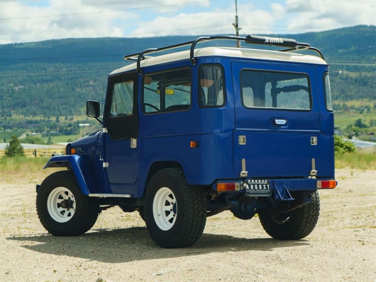 1974 Toyota Land Cruiser FJ40 - American Hot Rods