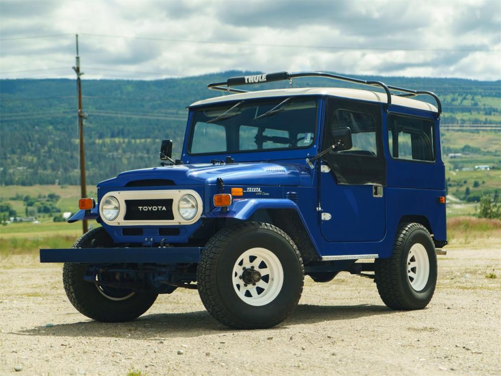 1974 Toyota Land Cruiser FJ40 - American Hot Rods